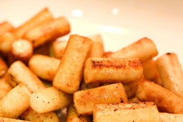 Pasta de arroz coreana salteada con mantequilla y soja | Umami Madrid